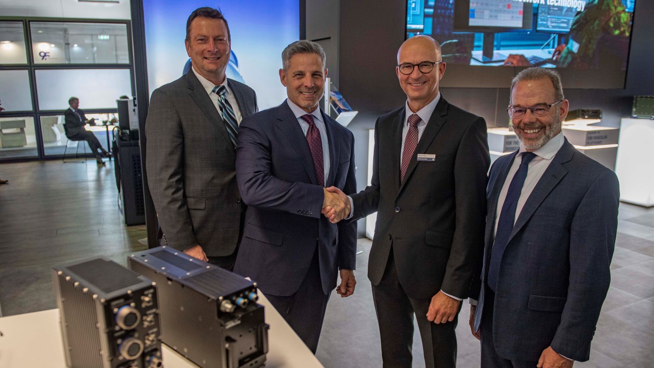 1000th software-defined airborne radio delivered for F-16 - Rohde ...